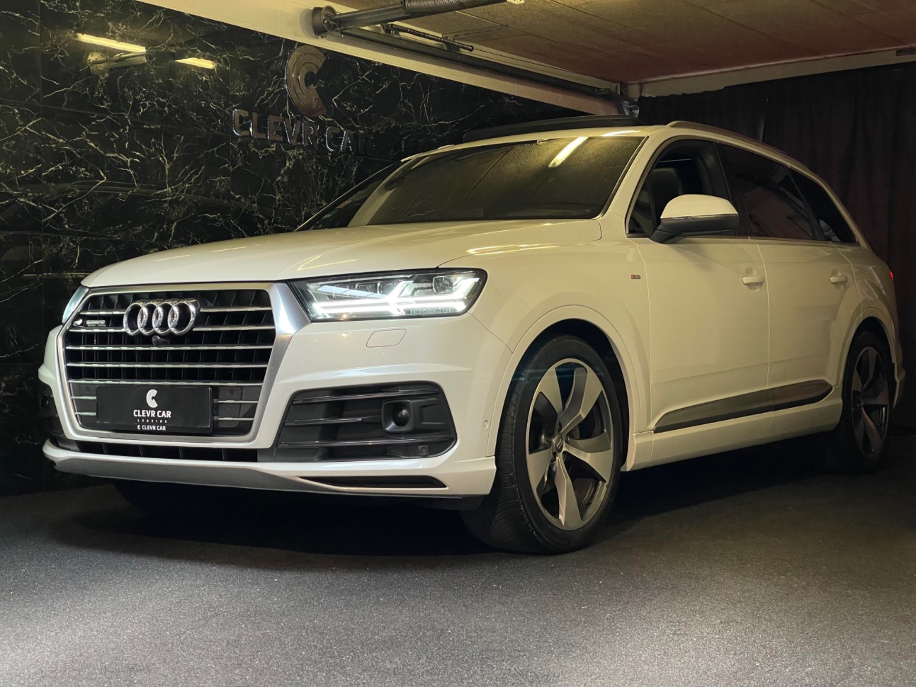 Leasing af 2017 Audi Q7 3.0 TDI Quattro S-Line | Clevr Car